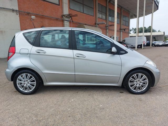 MERCEDES-BENZ A 180 CDI