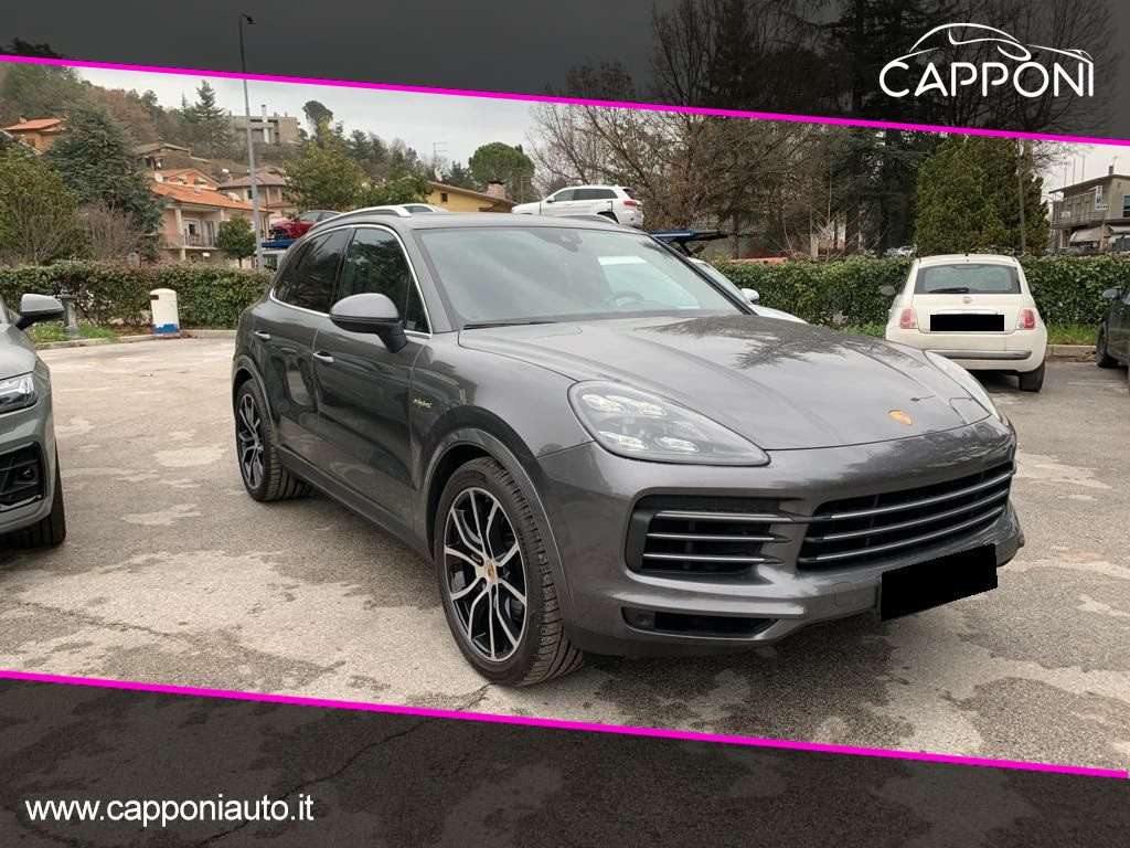 Porsche Cayenne3.0 V6 E-Hybrid Sedili sportivi/Tetto/Pelle/LED