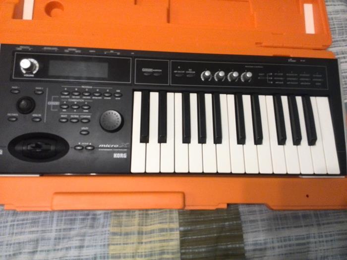 KORG MICRO SYNTHESIZER CONTROLLER