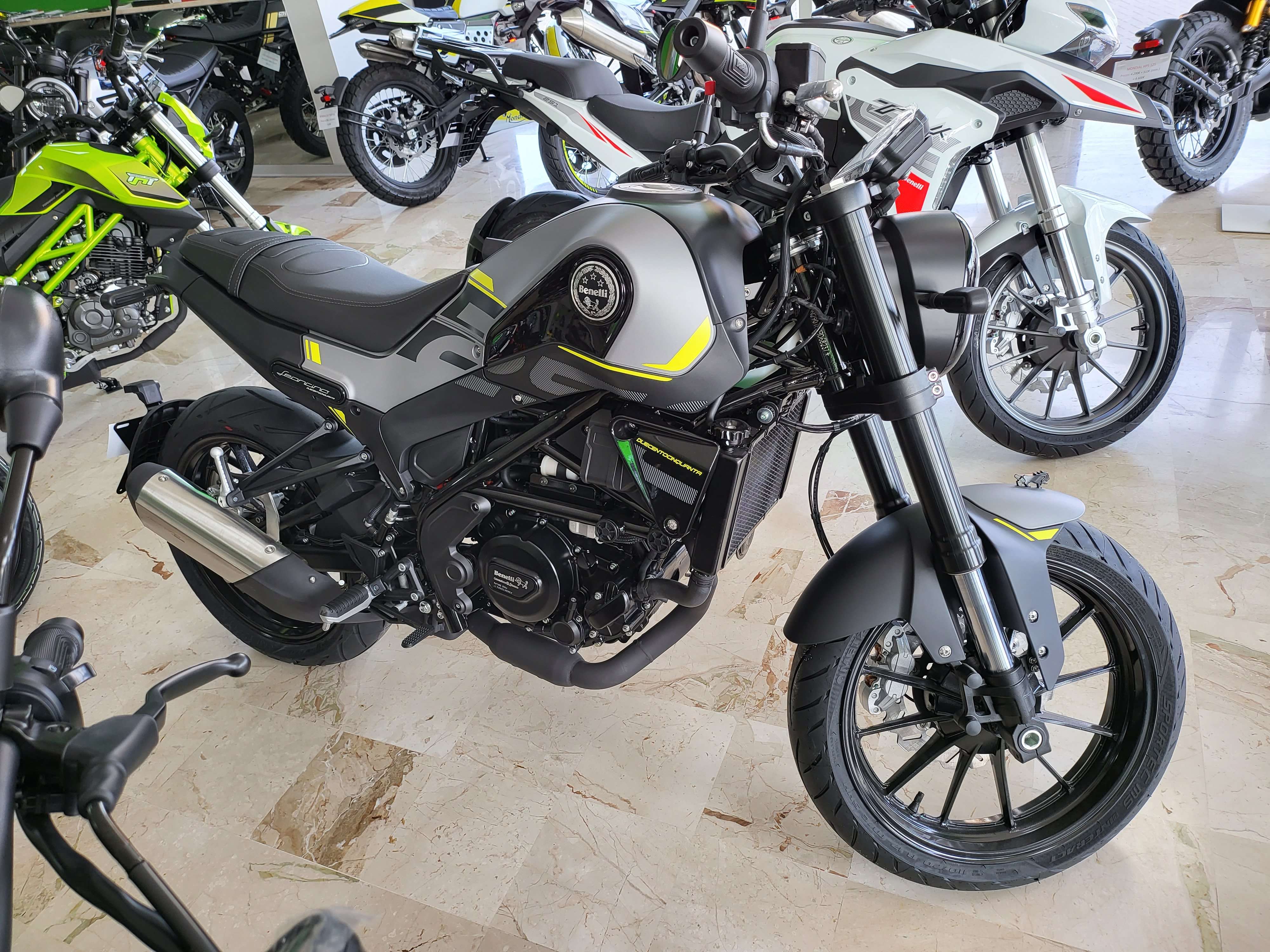 Benelli Leoncino250 Abs