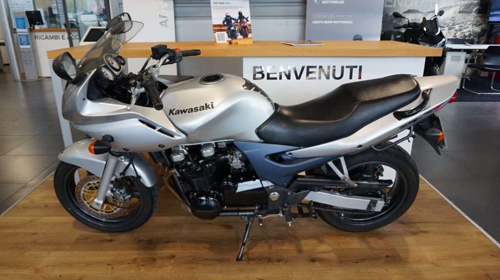 Kawasaki ZR 7S . CONTO VENDITA -