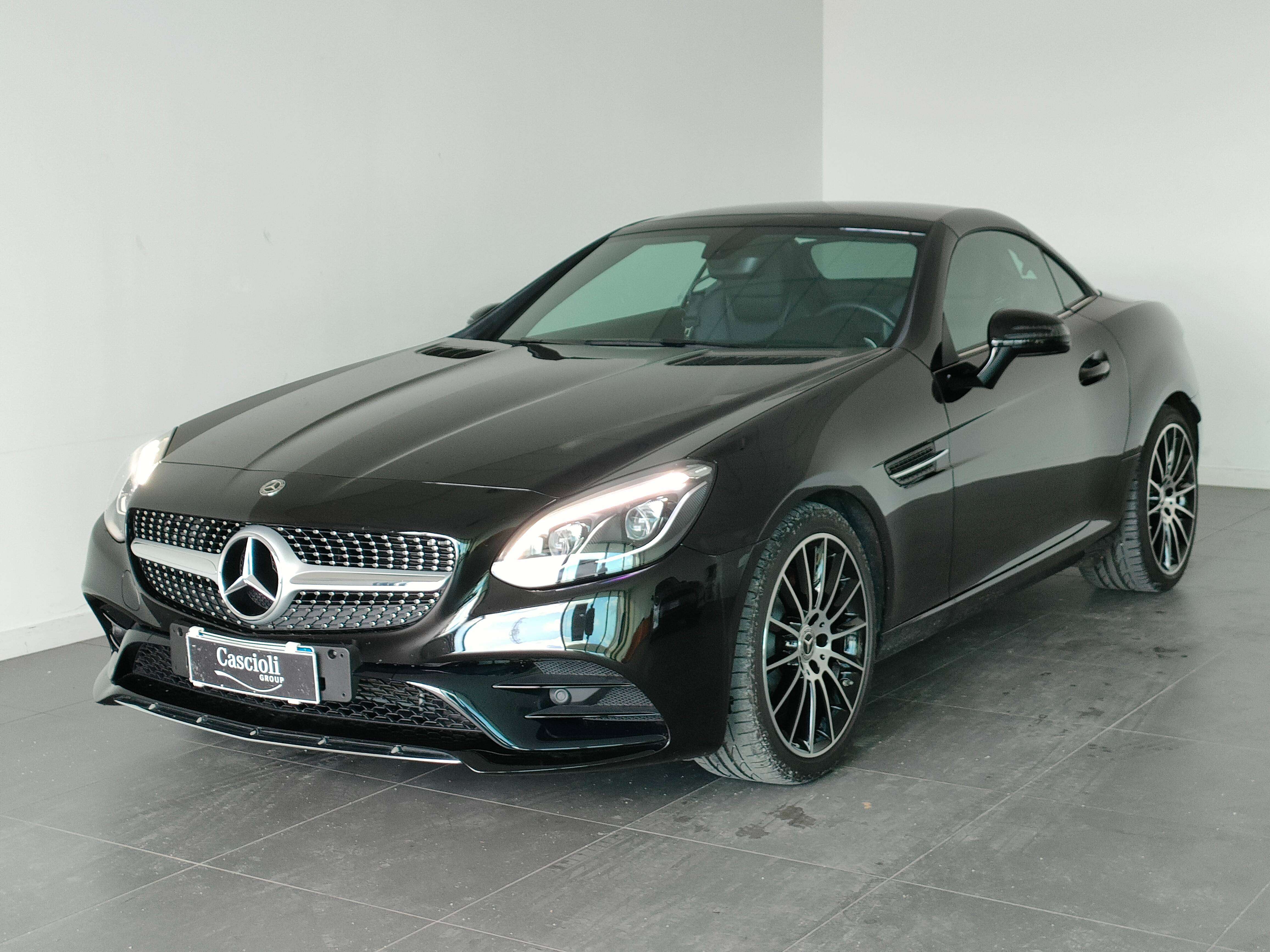 Mercedes-Benz SLC 180180 Premium