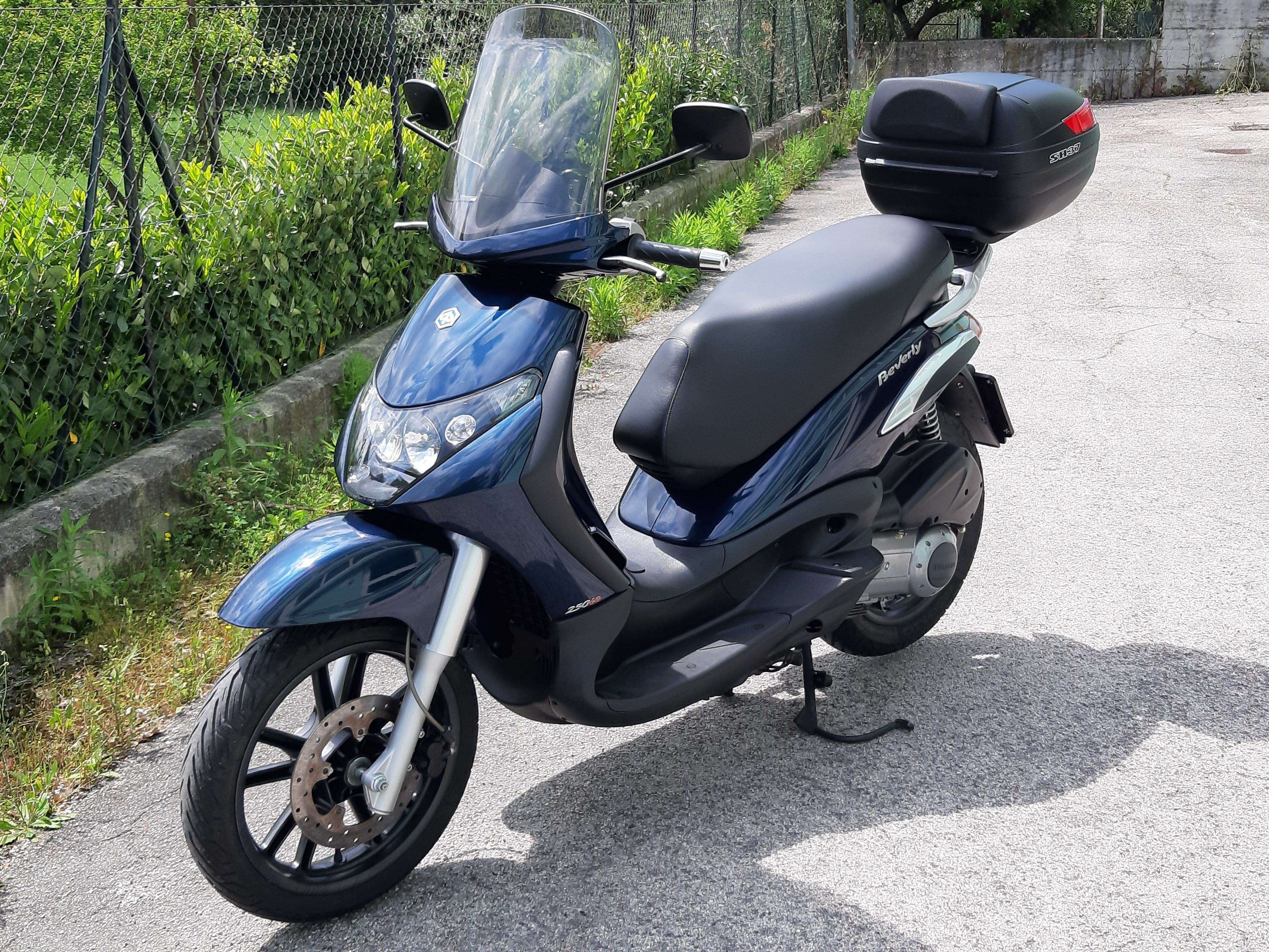 Piaggio Beverly 250