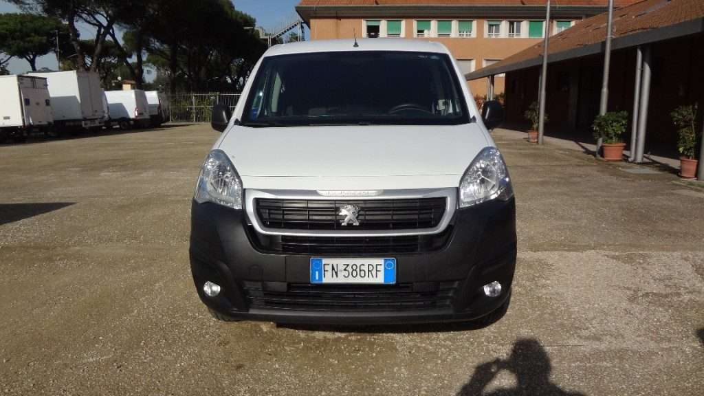 Peugeot PartnerBlueHDi 100 4x4 L1 dangelPremium Traction Cont. Pl