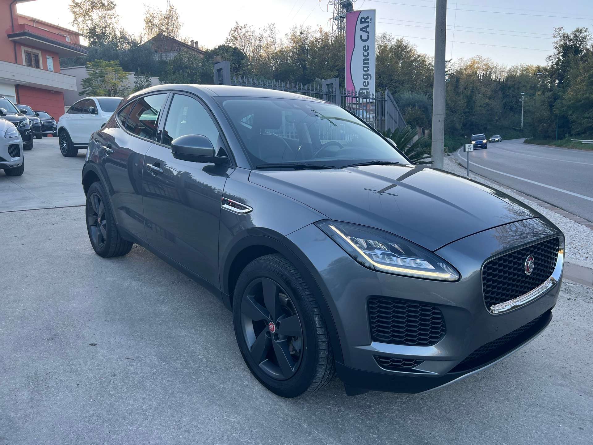 Jaguar E-Pace2.0d i4 R-Dynamic HSE awd 150cv auto my19