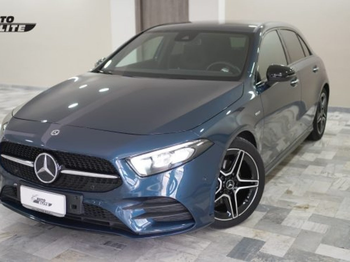 MERCEDES Classe A (W177) A 180 d Premium