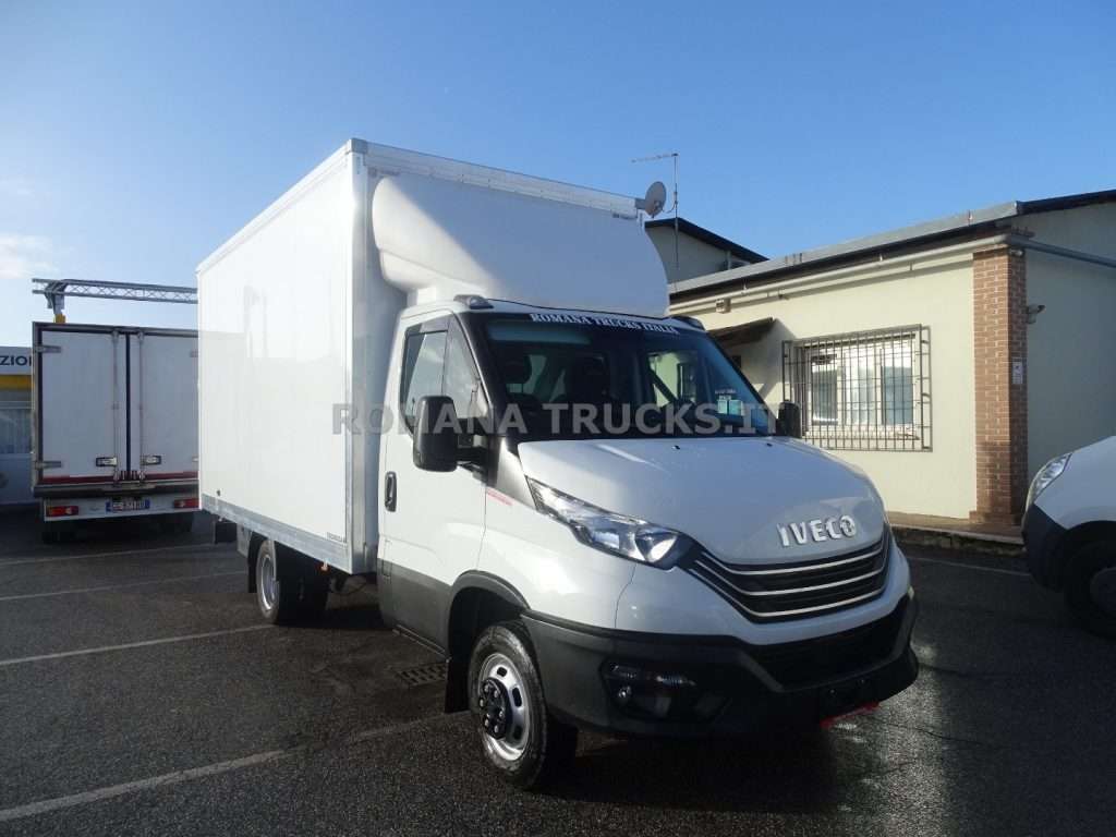 Iveco Daily35 C16 FURGONATURA IN LEGA CON GANCIO TRAINO