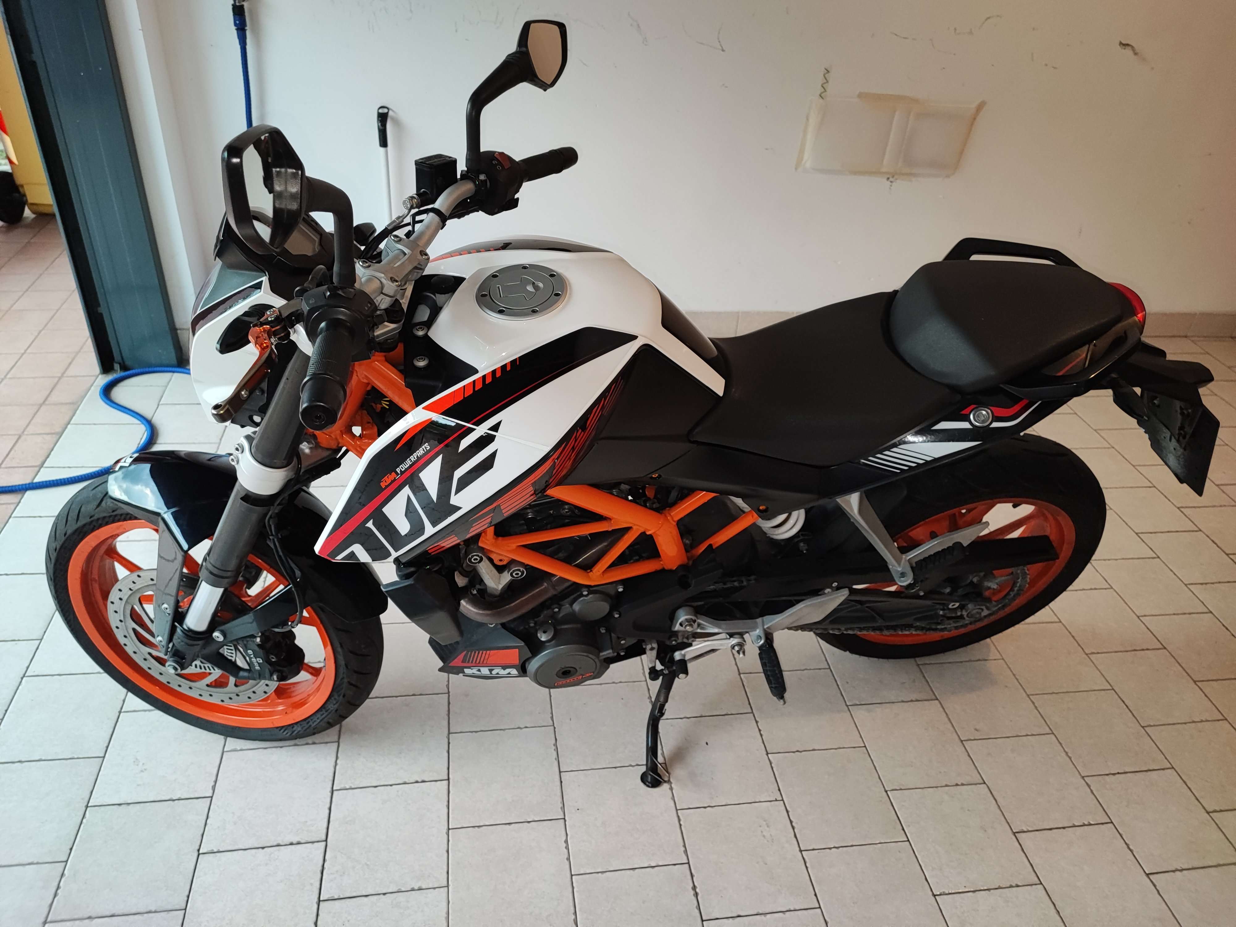 KTM 390 Duke