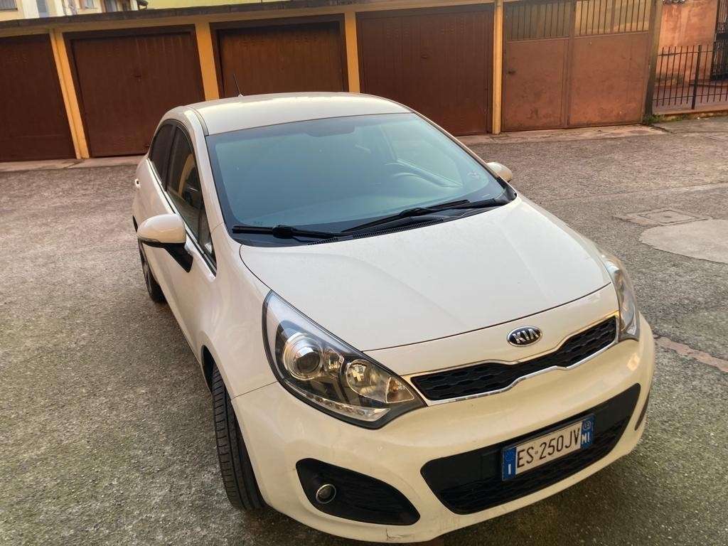 Kia Rio5p 1.4 crdi EX Plus