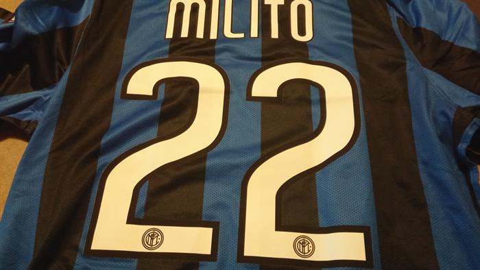 MAGLIA DIEGO MILITO FINALE CHAMPION 2010