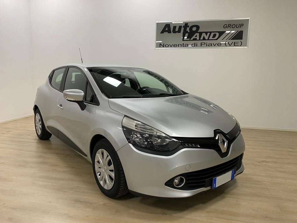 Renault Clio1.5 diesel Autocarro 4 posti **** NEOPATENTATI***