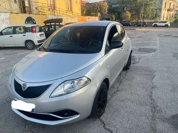 Lancia Ypsilon1.2 Silver ecochic Gpl 69cv