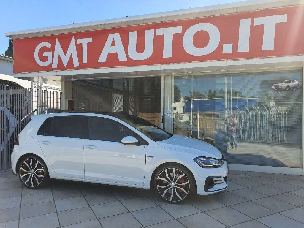 Volkswagen Golf GTI7.5 PERFORMANCE 245 CV DSG TETTO NAVI DCC 19"