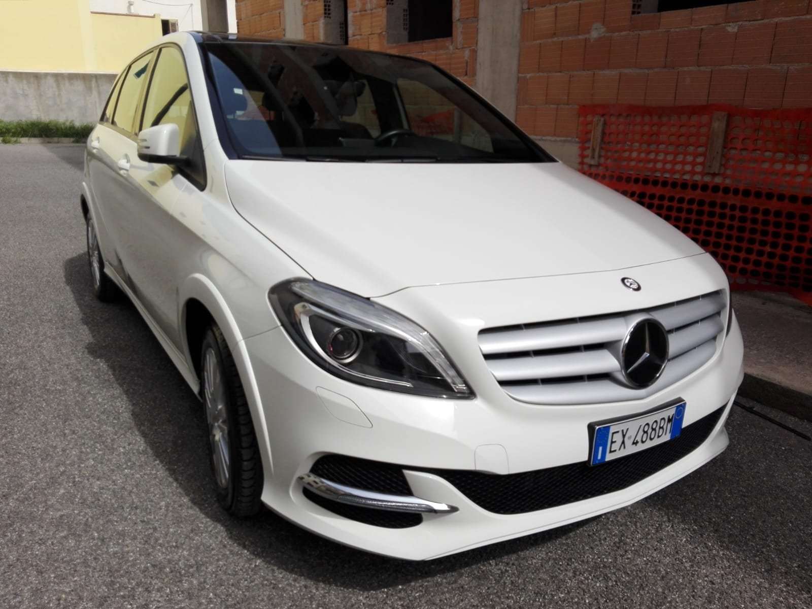 Mercedes-Benz B 200B 200 ngd Premium