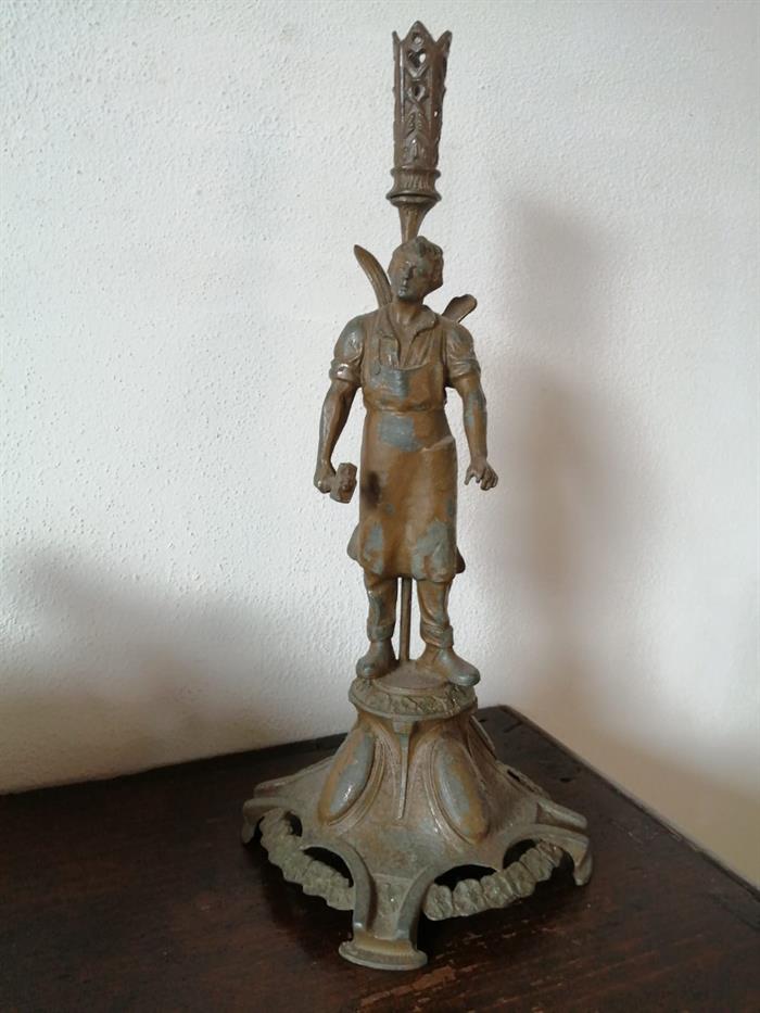 PORTACANDELA ANTICO IN BRONZO FIGURA FABBRO