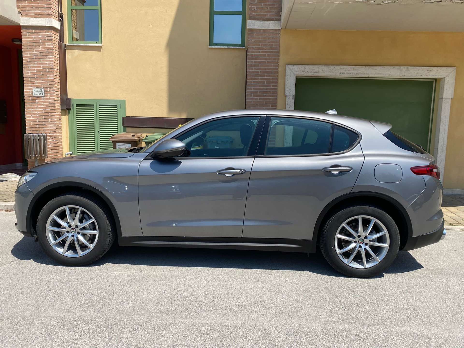 Alfa Romeo Stelvio2.2 t Business Q4 190cv auto my19