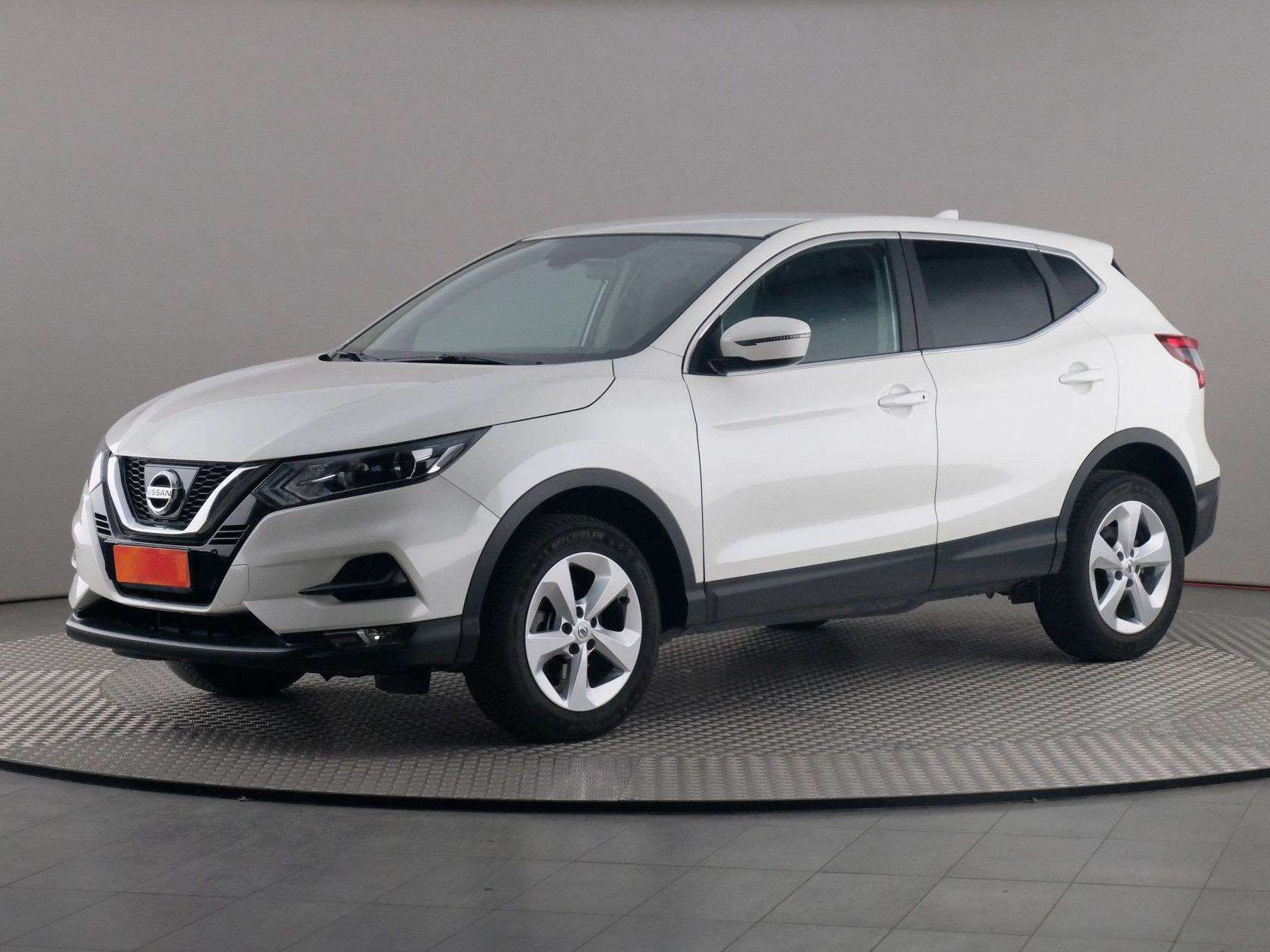 Nissan Qashqai1.5 dCi 110 CV *LED *NAVI *RETROCAMERA