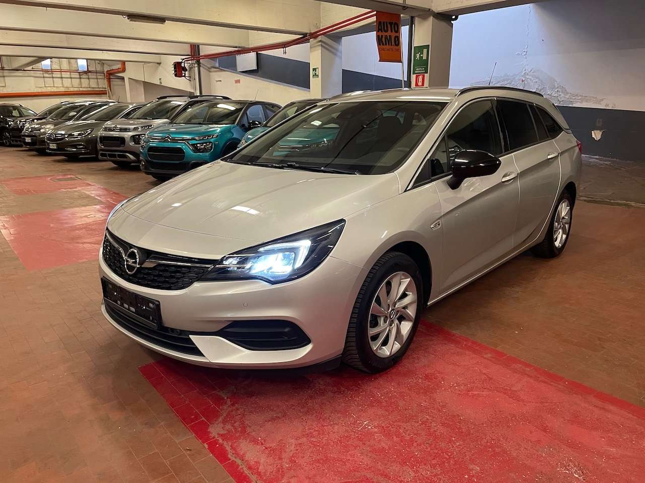 Opel AstraSports Tourer 1.2 110cv Elegance 36 Rate da 174,43