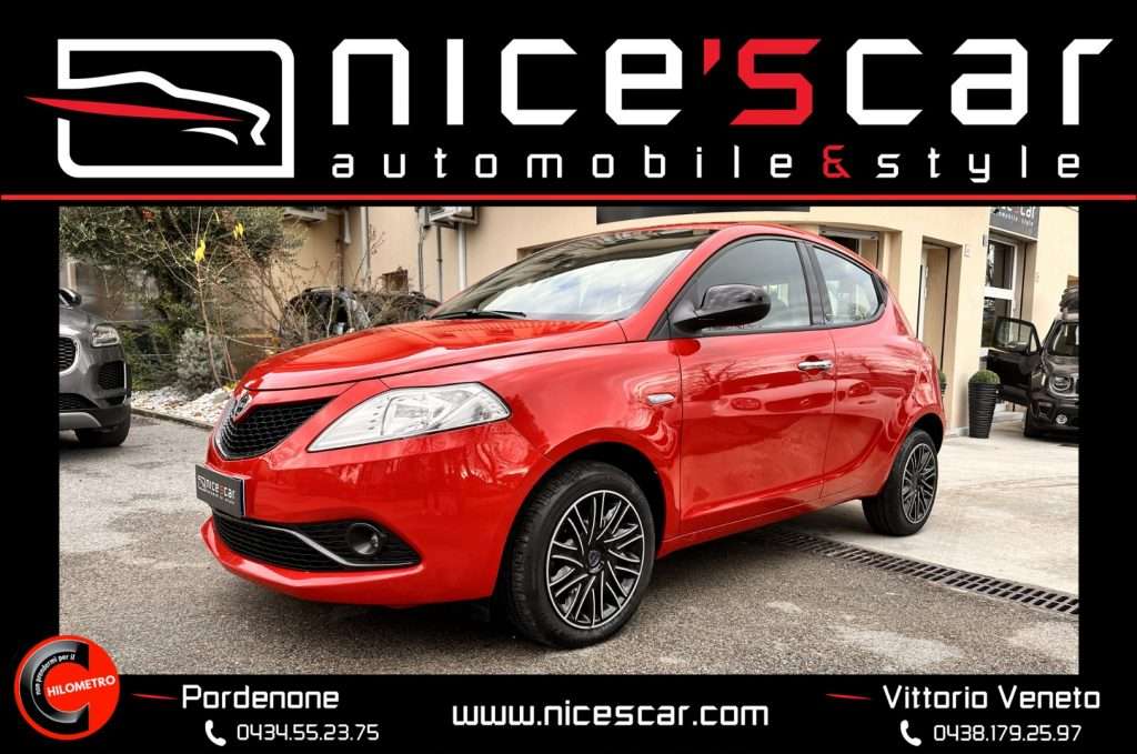 Lancia Ypsilon1.0 FireFly S&S Hybrid Ecochic Gold *PROMO*