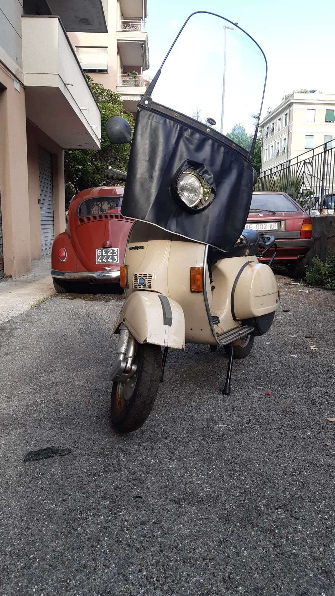 Vespa P 200 E