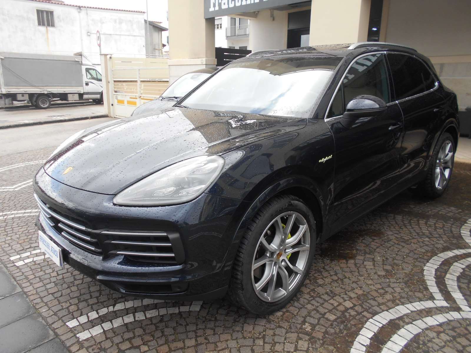 Porsche Cayenne3.0 e-hybrid tiptronic