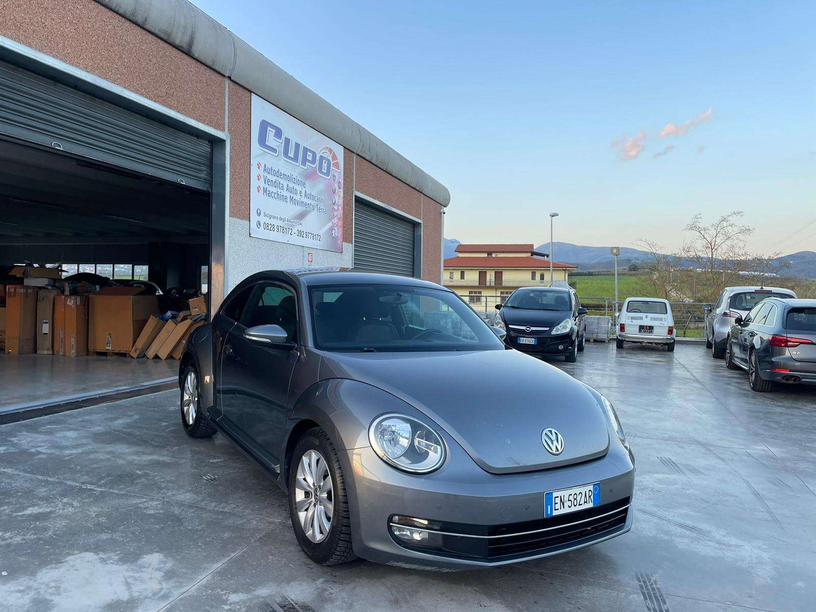 Volkswagen Maggiolino1.6 tdi Design 105cv