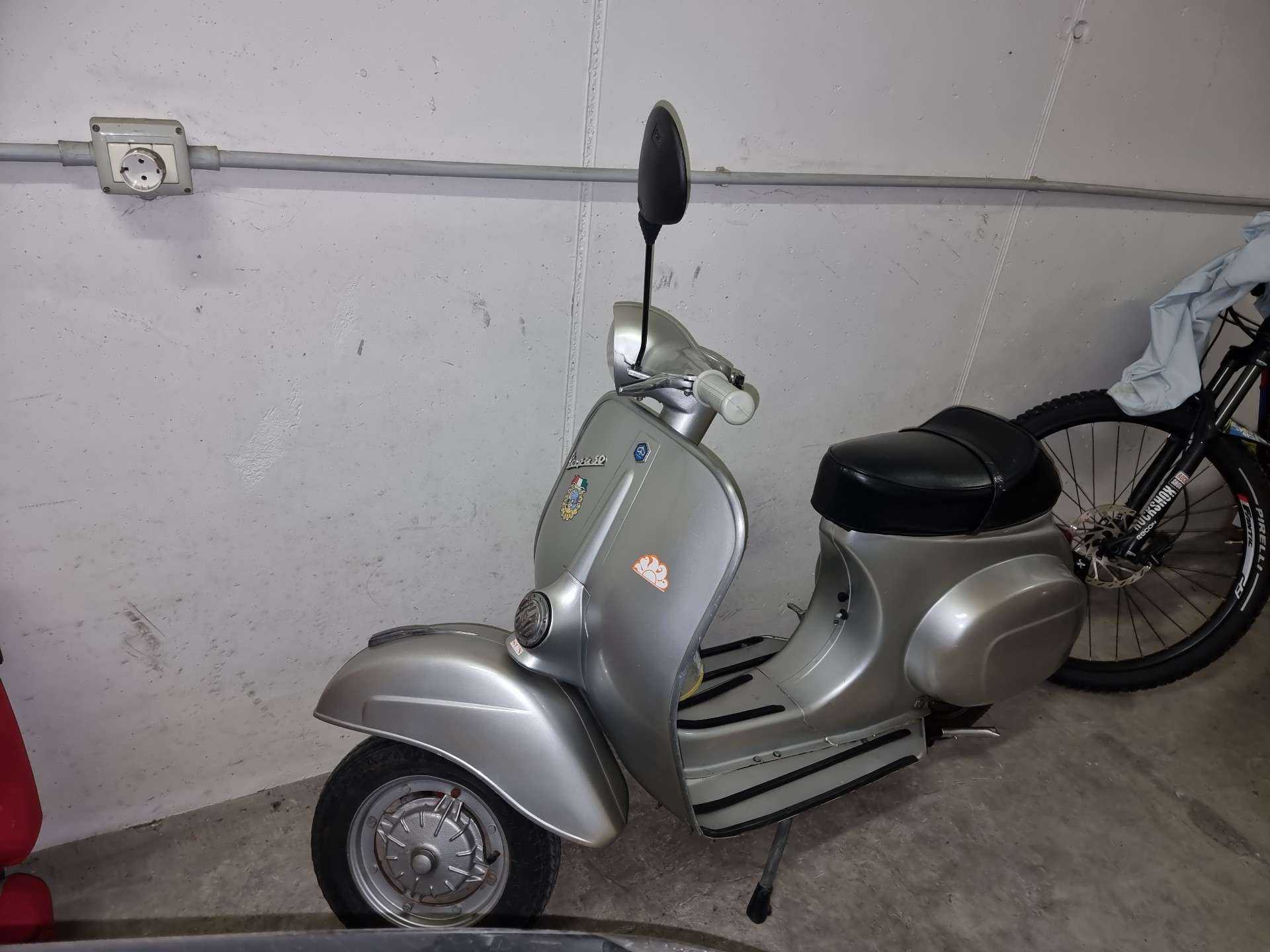 Vespa 50