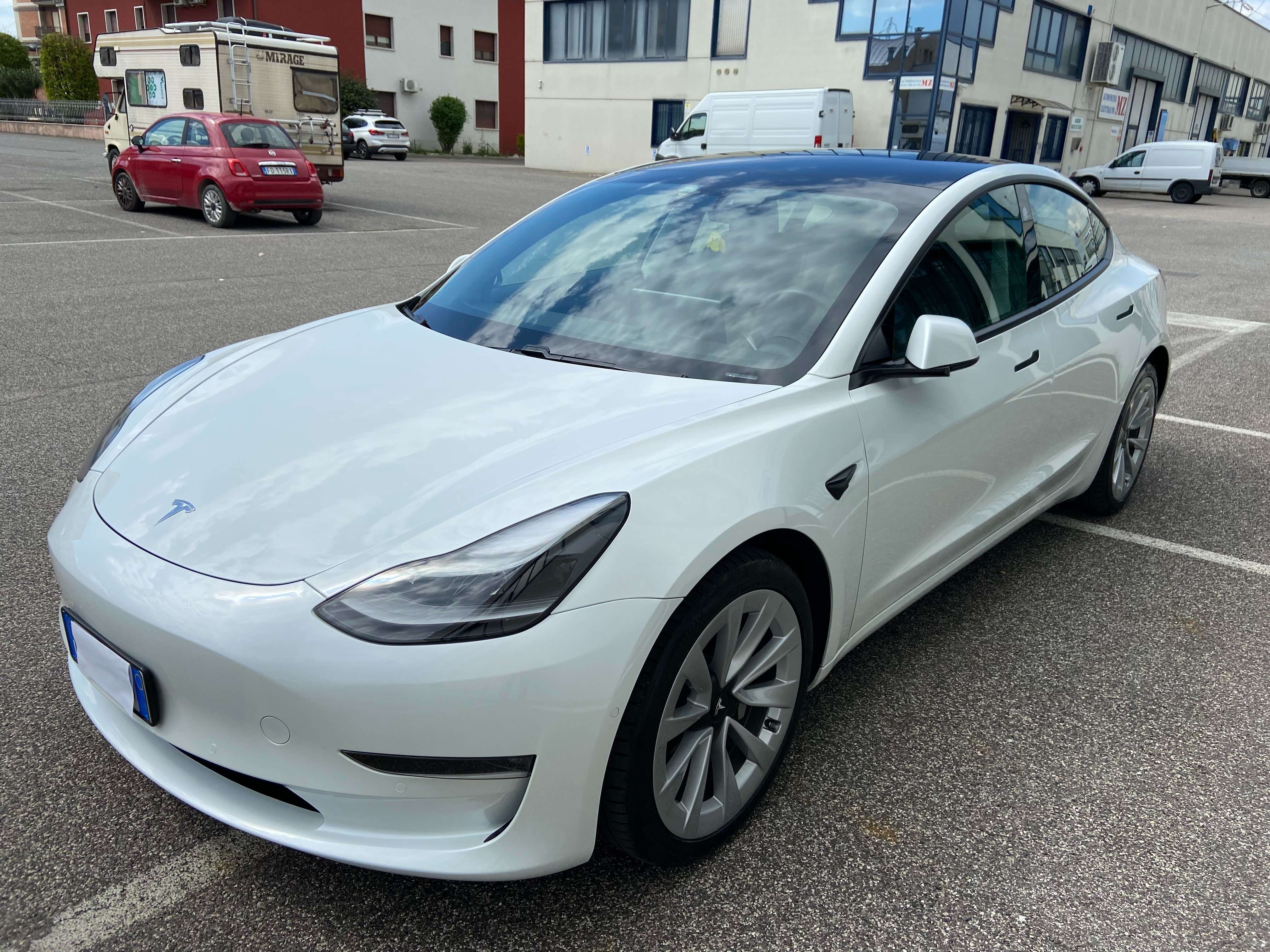 Tesla Model 3Model 3 Long Range Dual Motor awd