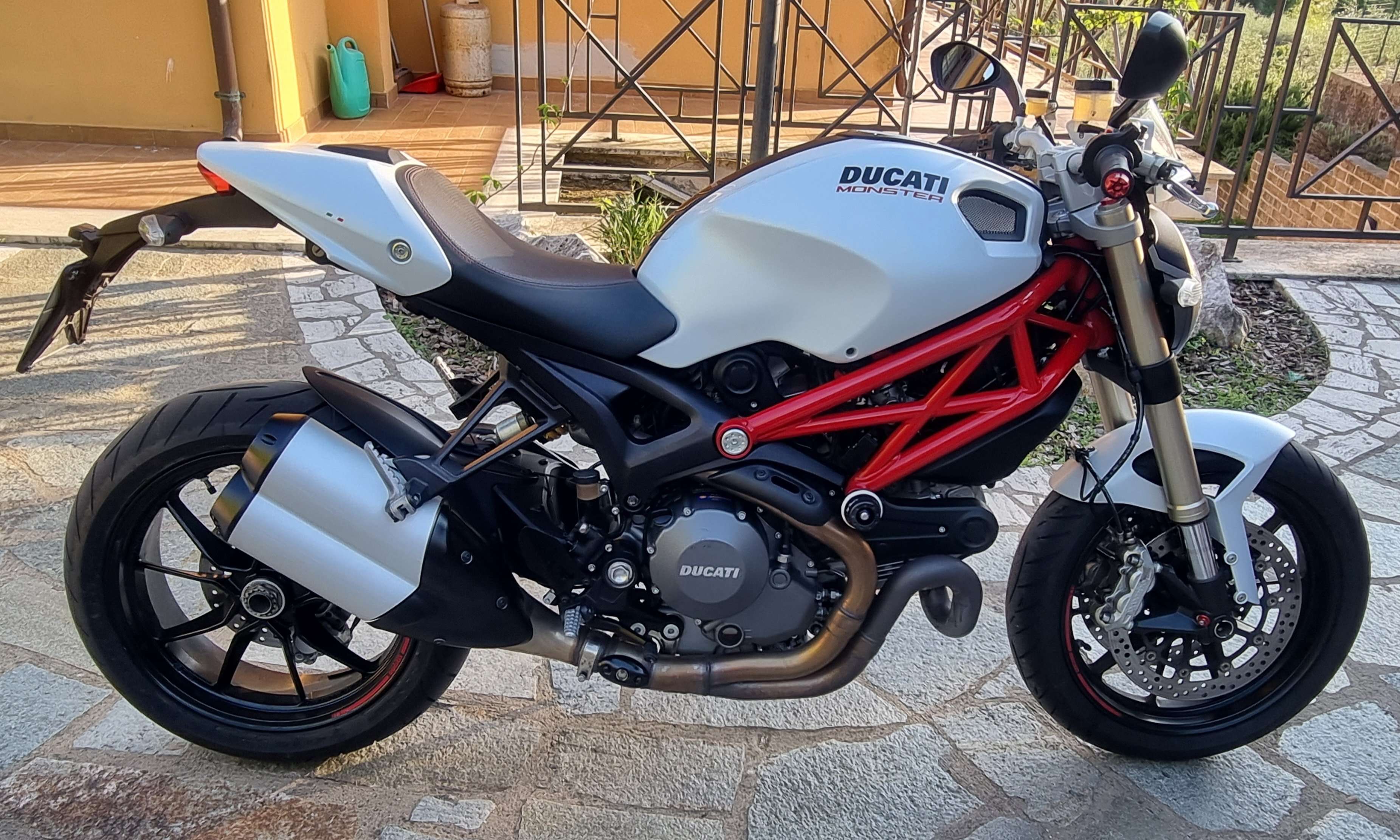 Ducati Monster 1100EVO ABS