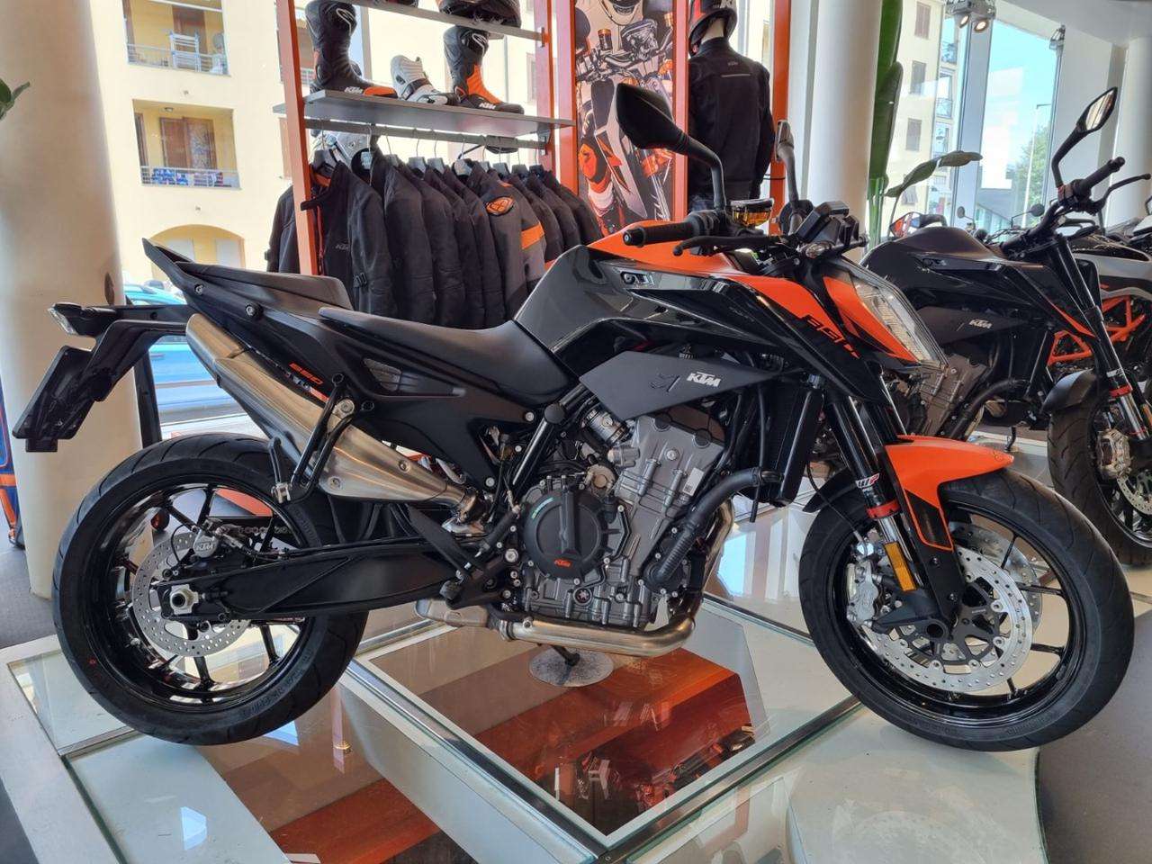 KTM 890 Dukeduke