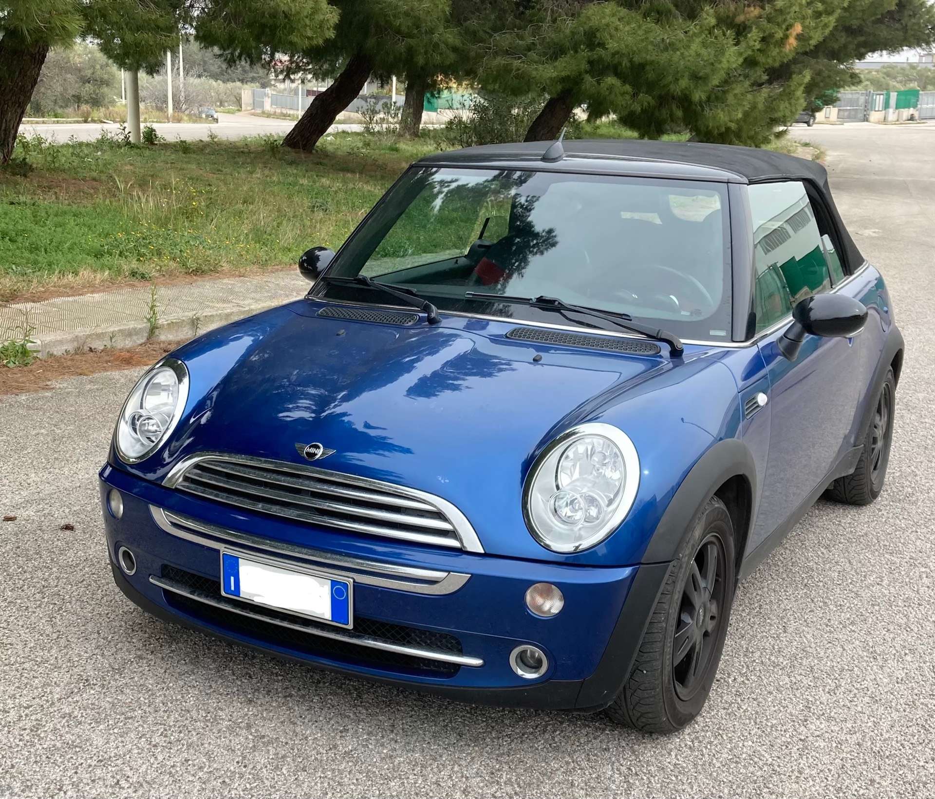 MINI One Cabrio1.6 Sidewalk