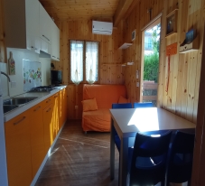 Casetta legno camping bungalow mare Liguria 