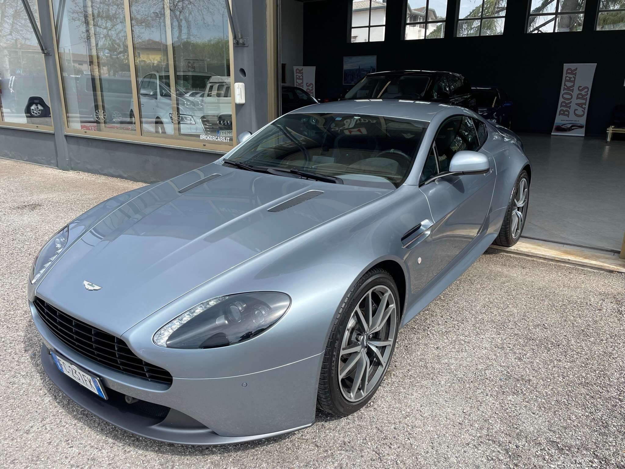 Aston Martin VantageCoupe 4.7 V8 sportshift II N430