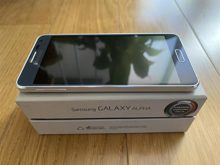 SAMSUNG GALAXY ALPHA