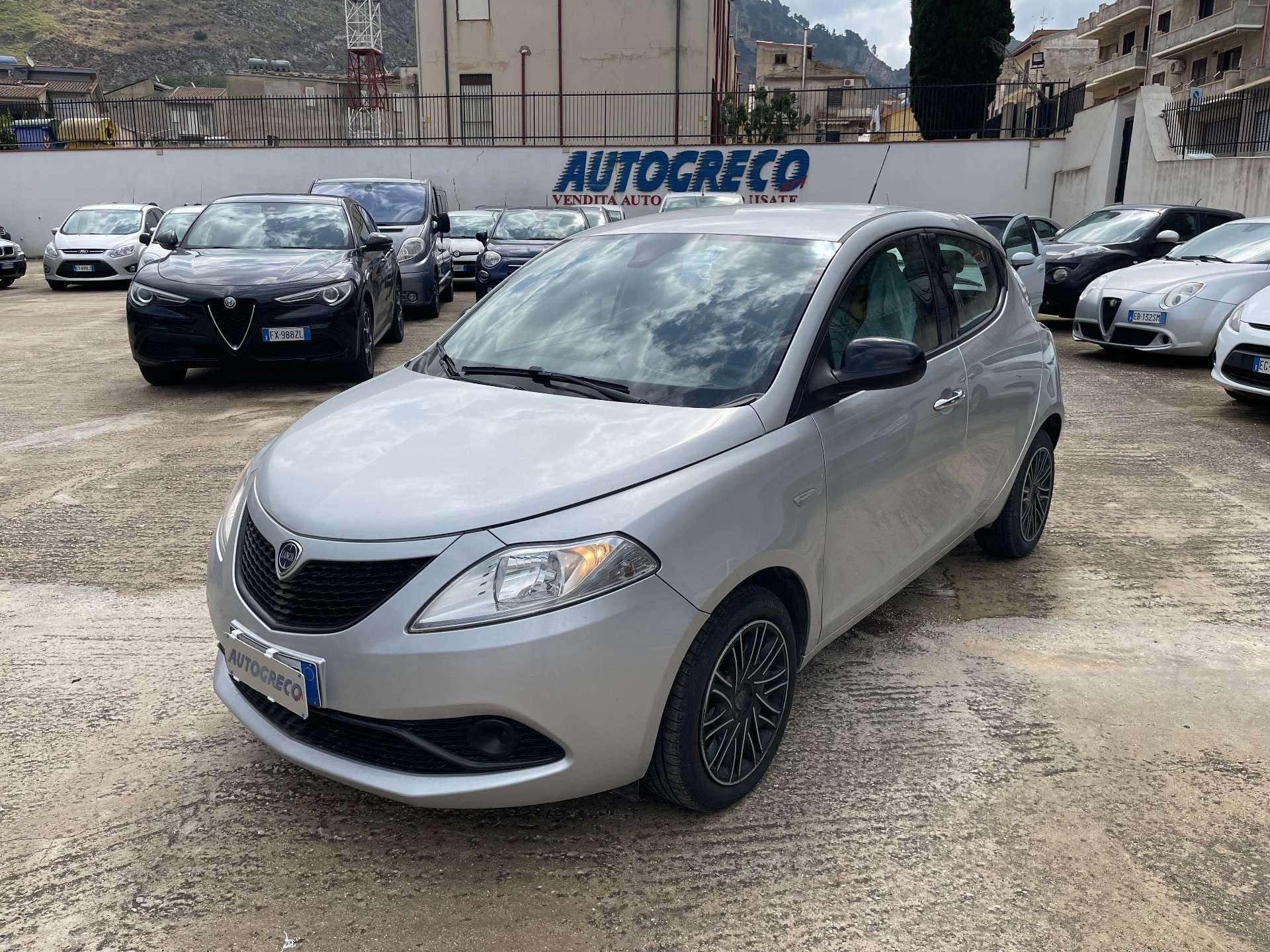 Lancia Ypsilon1.2 69 CV 5 porte Gold