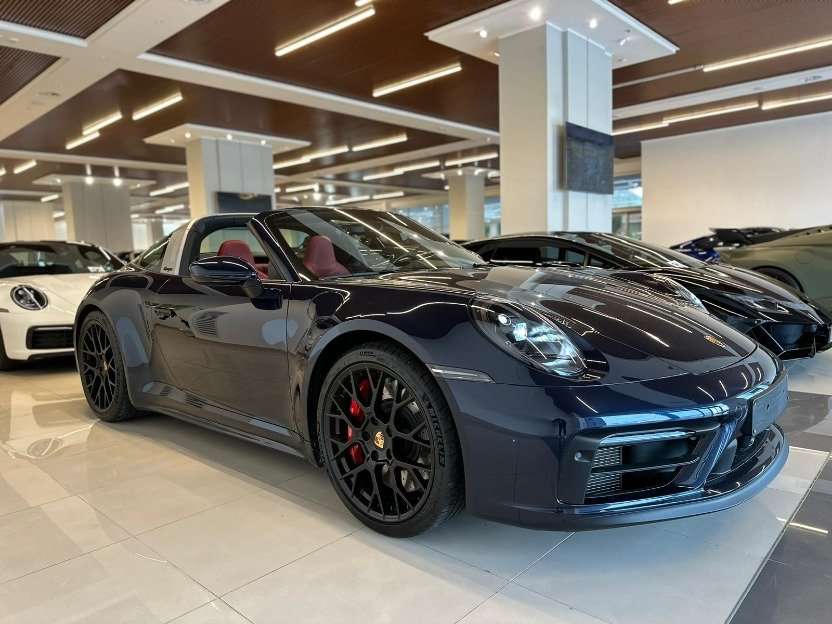 Porsche 992911 Targa 3.0 4 GTS auto