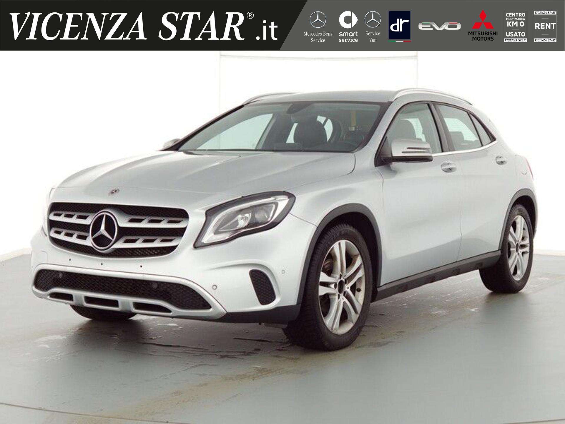 Mercedes-Benz GLA 180AUTOMATIC SPORT RESTYLING