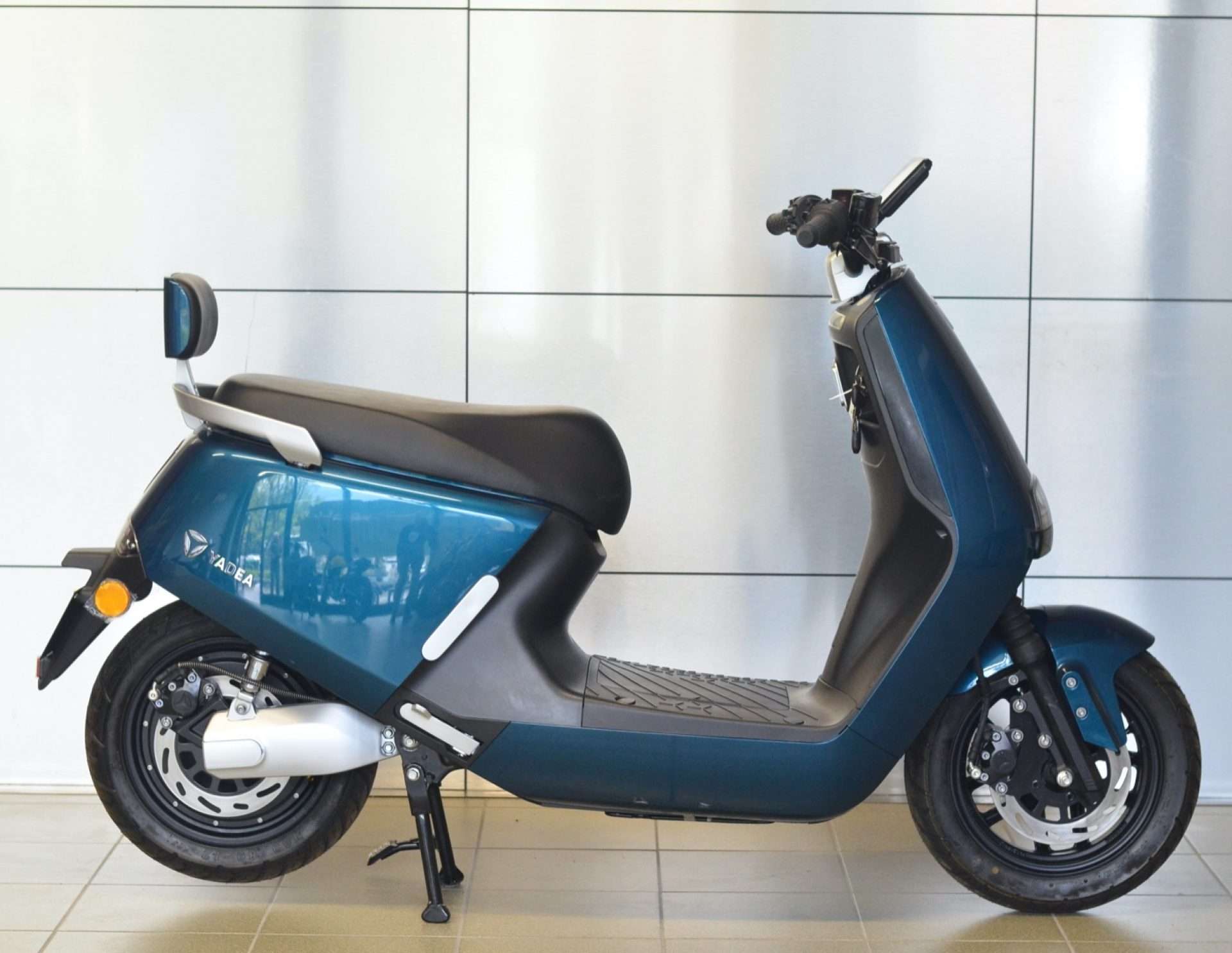 Altro Yadea G5 L1 - EQUIVALENTE 50cc