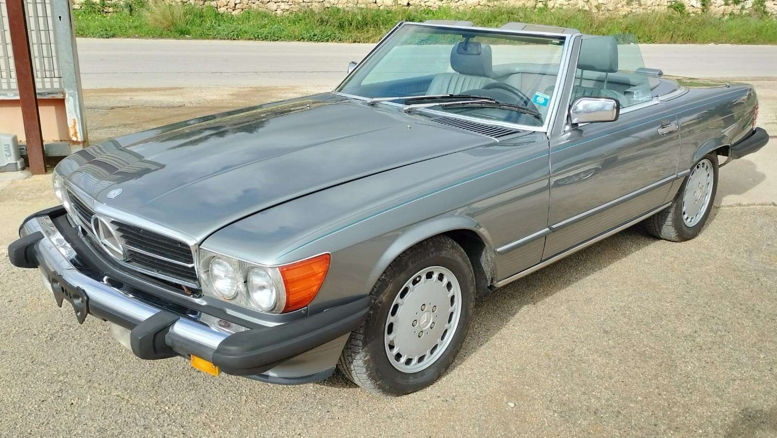 Mercedes-Benz SL 560560 SL Roadster R107