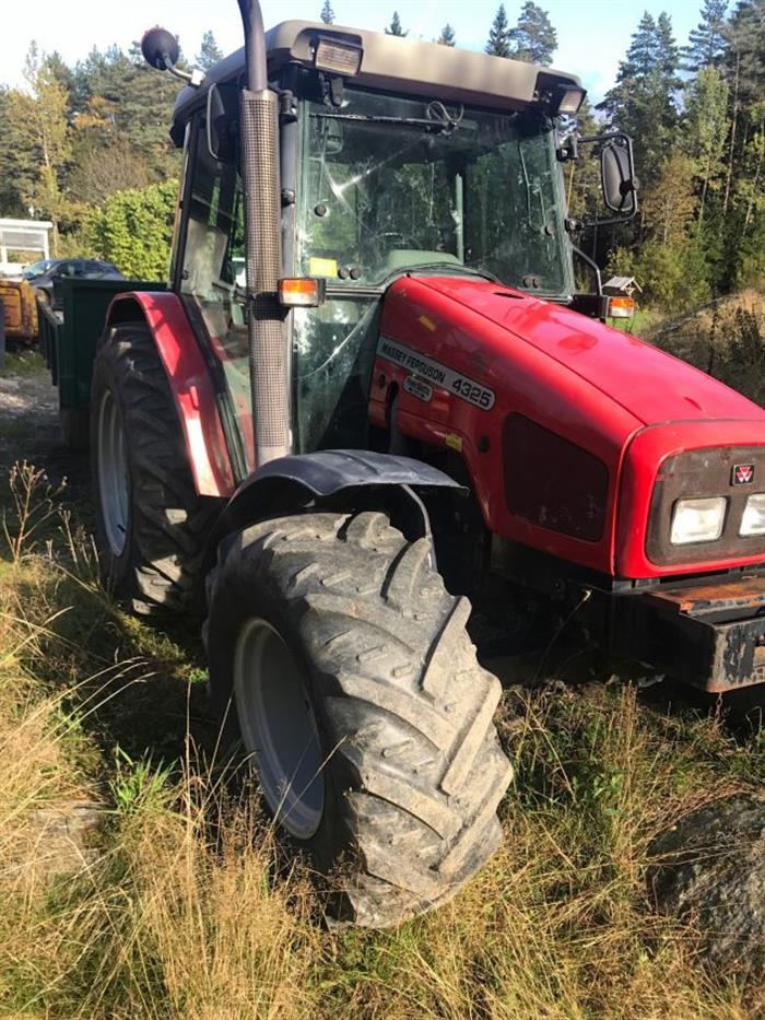 MASSEY FERGUSON 4325