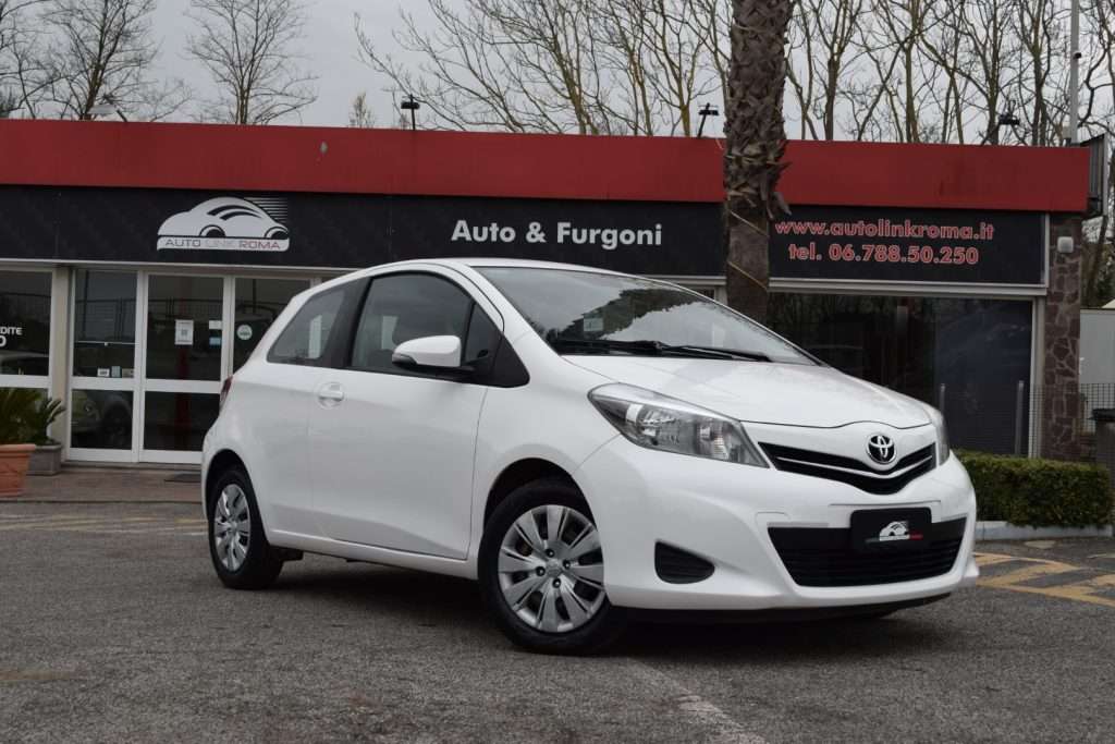 Toyota Yaris1.0 3 porte 69CV * NEOPATENTATI *