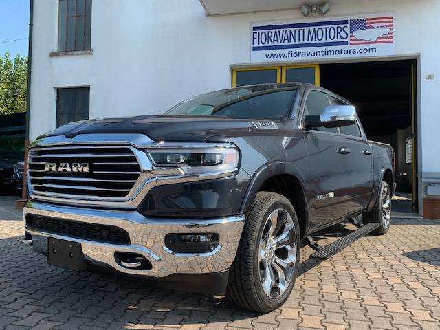 Dodge RAM1500 Longhorn 2023 con GPL compreso