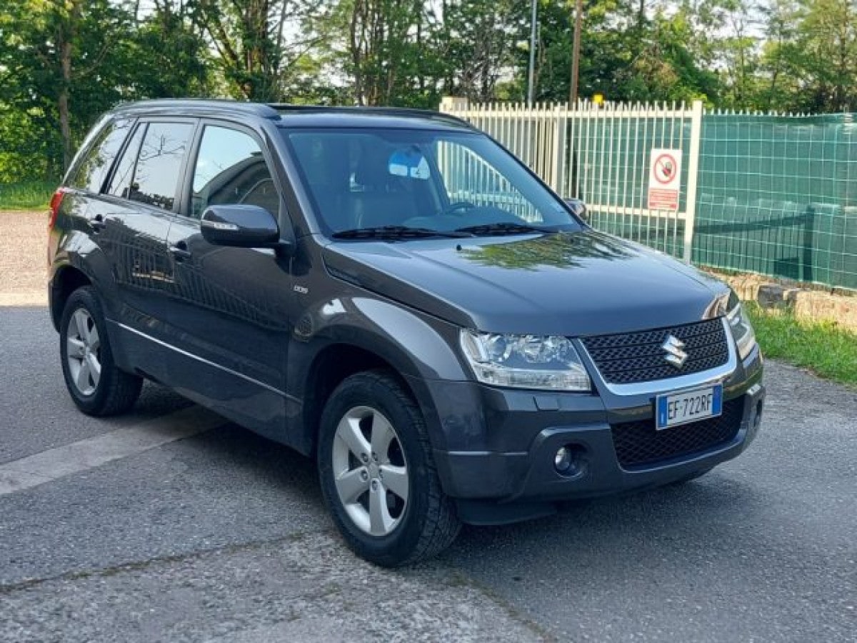 SUZUKI Grand Vitara 2ª Grand Vitara 1.9 DDiS 5 porte Executive Crossover