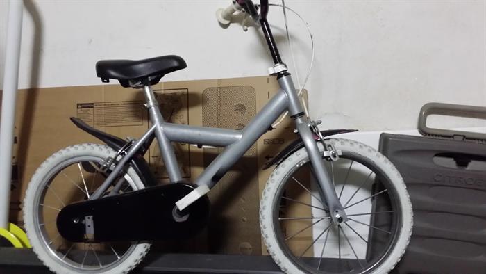 BICICLETTA CON RUOTA 14"