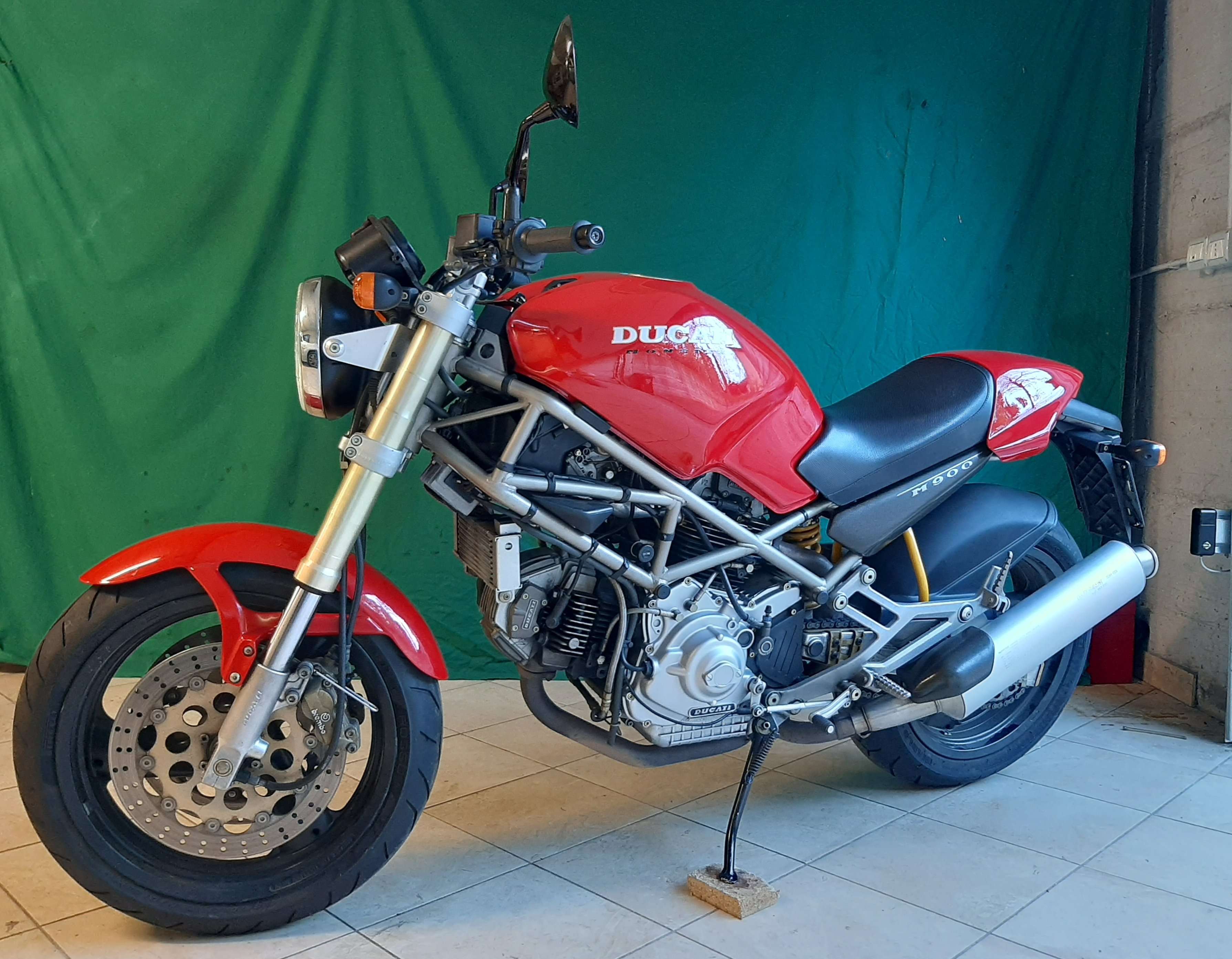 Ducati Monster 900prima serie