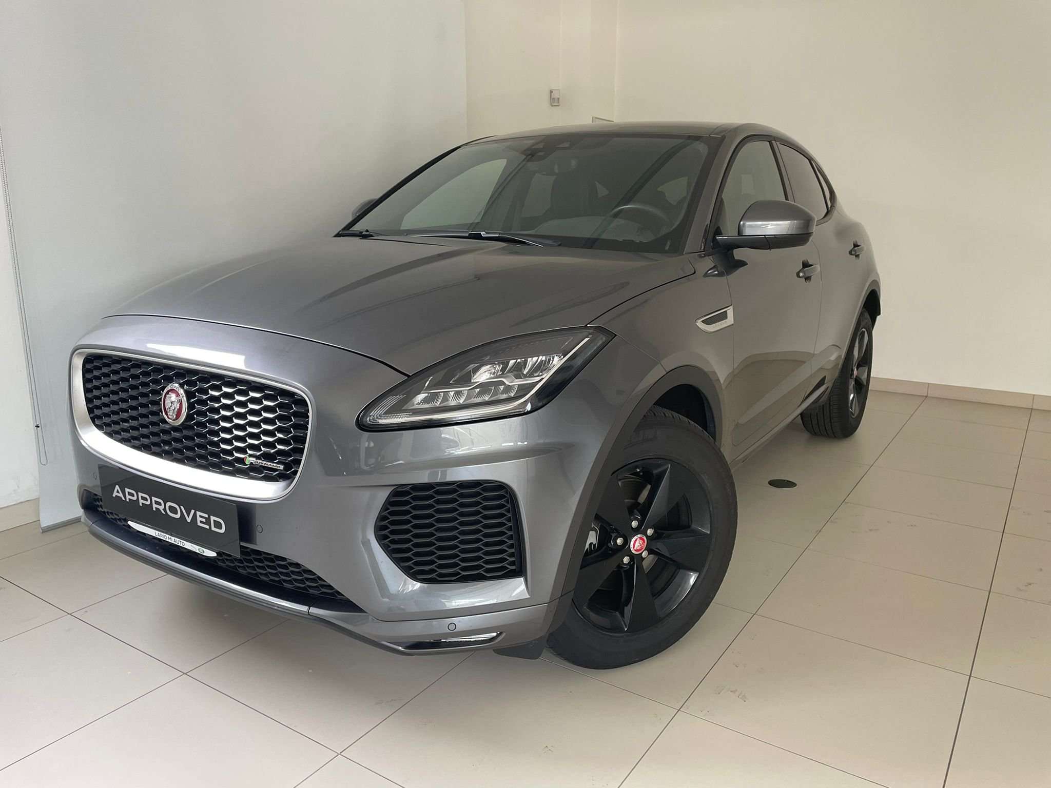 Jaguar E-PaceE-Pace 2.0d i4 R-Dynamic awd 180cv auto my19