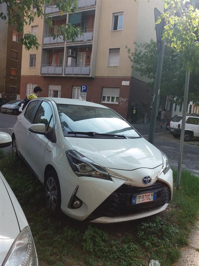 TOYOTA YARIS HYBRID - MILANO (MI)