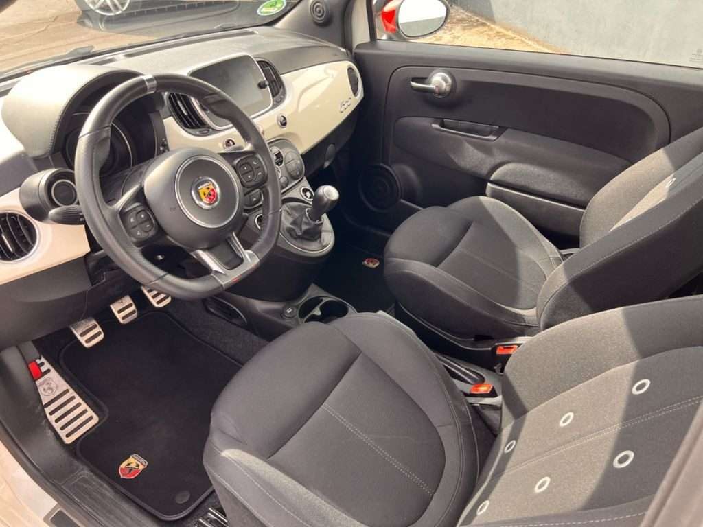 Abarth 5951.4 Turbo T-Jet 145 CV