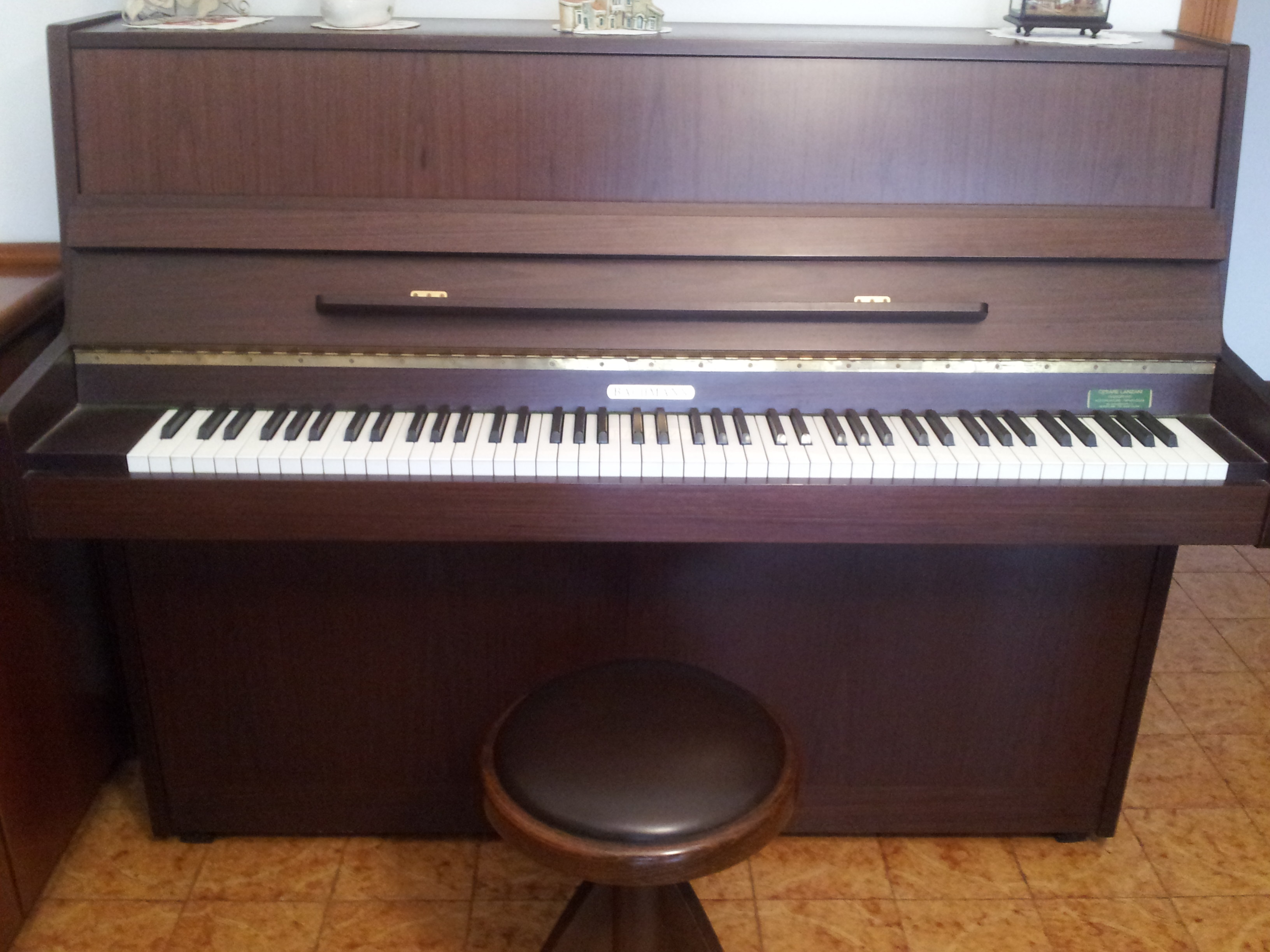 VENDO PIANOFORTE BACHMANN