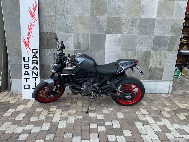 Ducati Monster 937PLUS